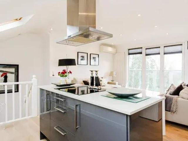 78 Grove Avenue, London, W7 3ES, United Kingdom | 2 bed apartment for rent #138775256 | Rentberry