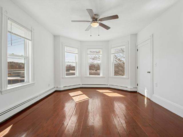 78 Grove St, Unit 2, Gloucester, MA 01930 | MLS #73501