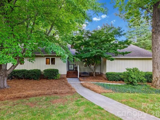 78 Honeysuckle Woods, Lake Wylie, SC 29710