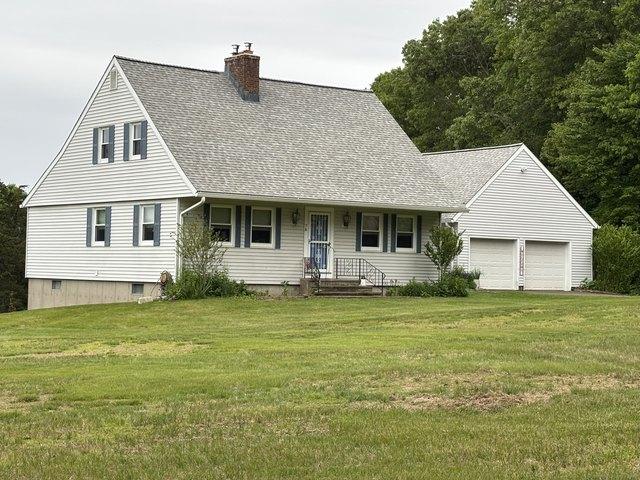 78 Knollwood Rd, Bethany, CT 06524