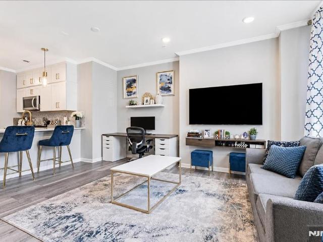 78 Leahy Drive # 4909
