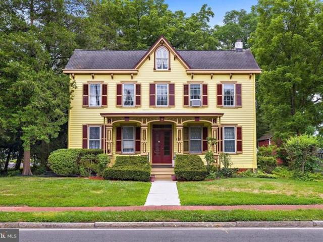 78 Mercer St, Hamilton, NJ 08690