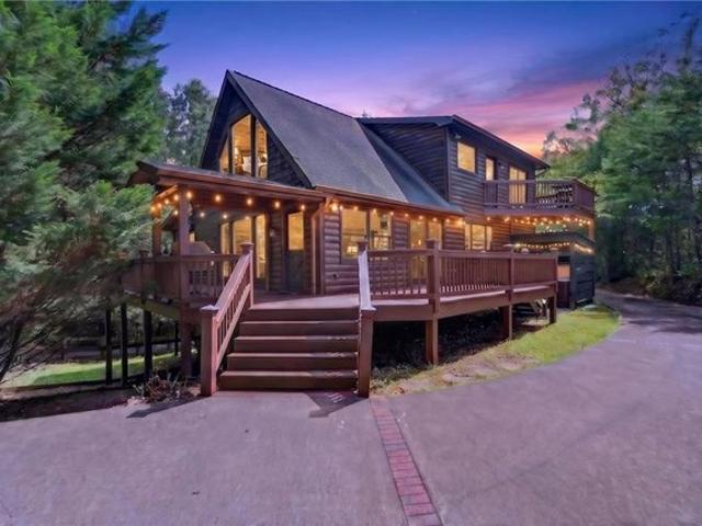 78 Mountain Peeks Ln, Blue Ridge, GA 30513