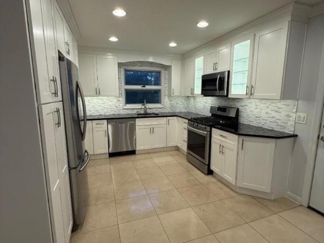 78 Mounthaven Dr