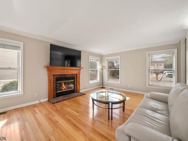 78 N Shore Rd