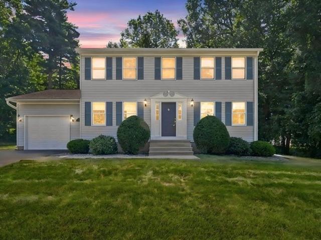 78 Oak Brook Dr, East Longmeadow, MA 01028