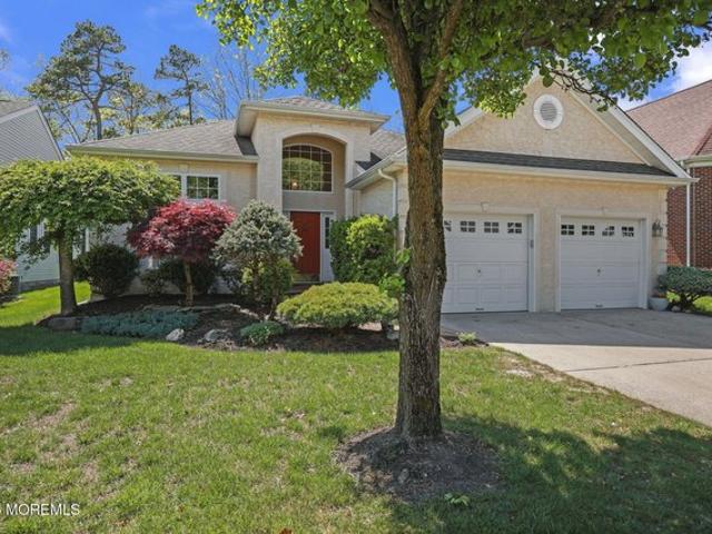 78 Oakmont Ln, Jackson, NJ 08527
