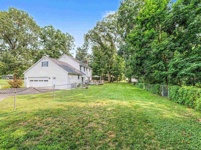 78 Orillia Dr
