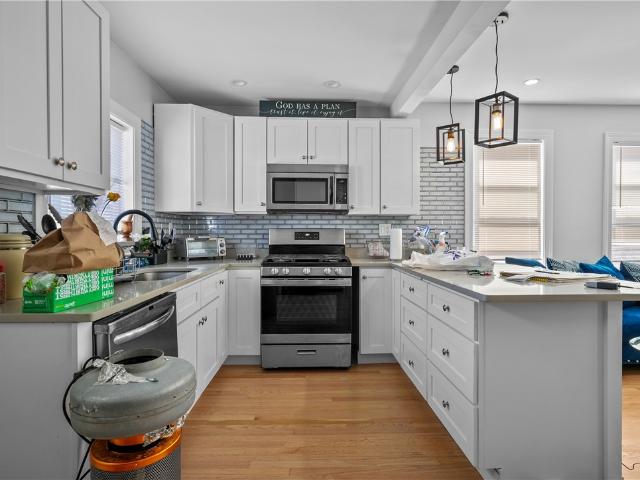 78 Penn St, Providence, RI 02909 | MLS #1406 | Compass