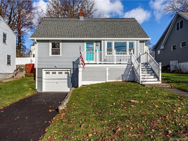 78 Rena Pl, Fairfield, CT 06825