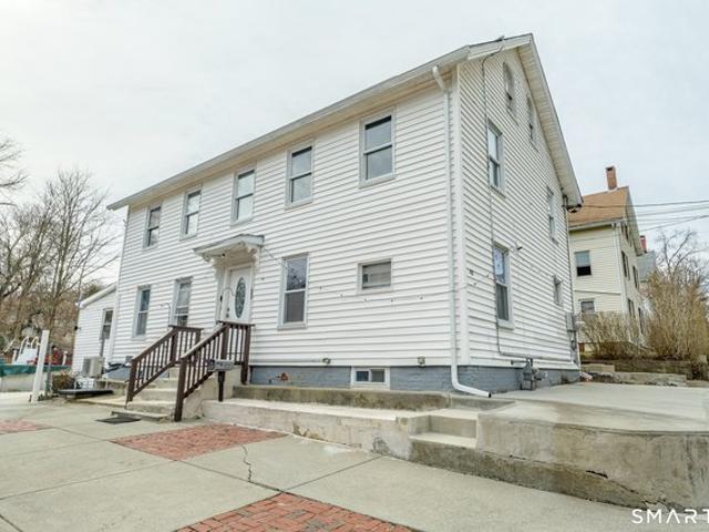 78 Roath St, Norwich, CT 06360