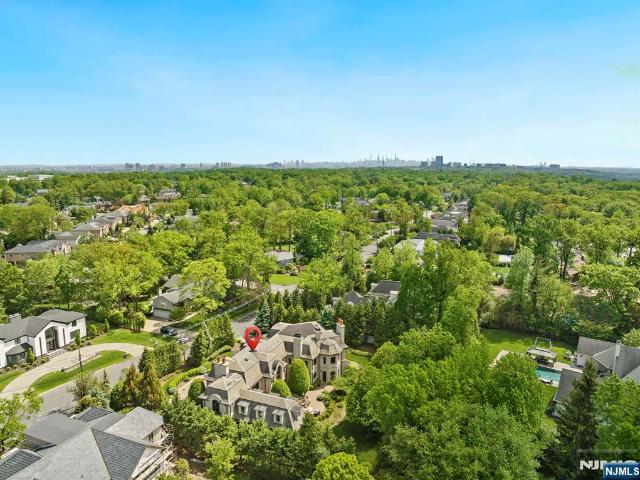 78 Roberts Rd, Englewood Cliffs, NJ 07632 | MLS #26007 | Compass
