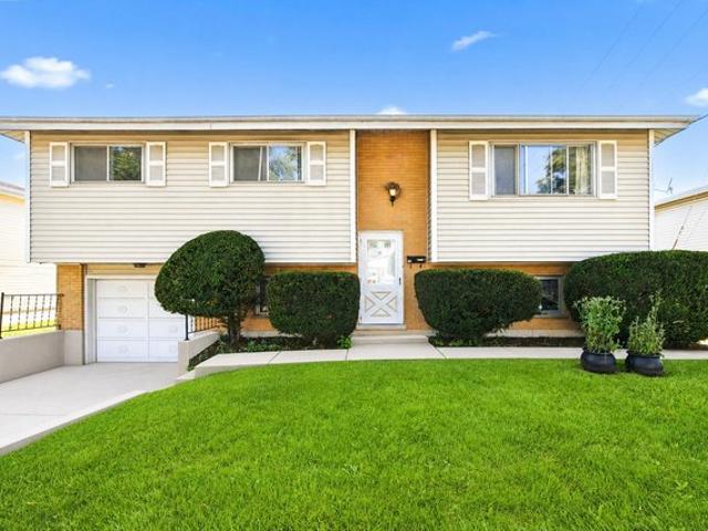 78 S Evergreen Ave, Addison, IL 60101