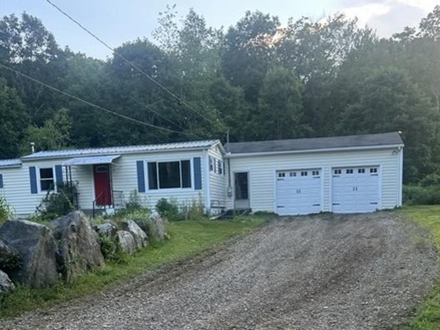 78 Searle Rd, Huntington, MA 01050