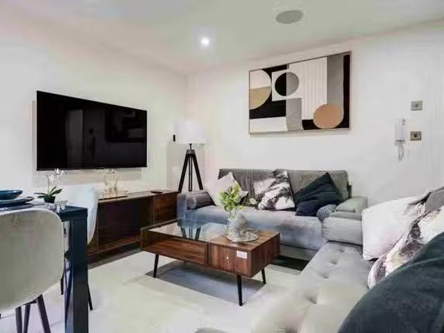 78 Stevenson Street, L15 6 Beds 2 Baths