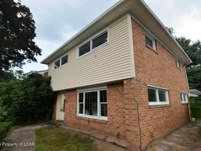 78 Summit Road
