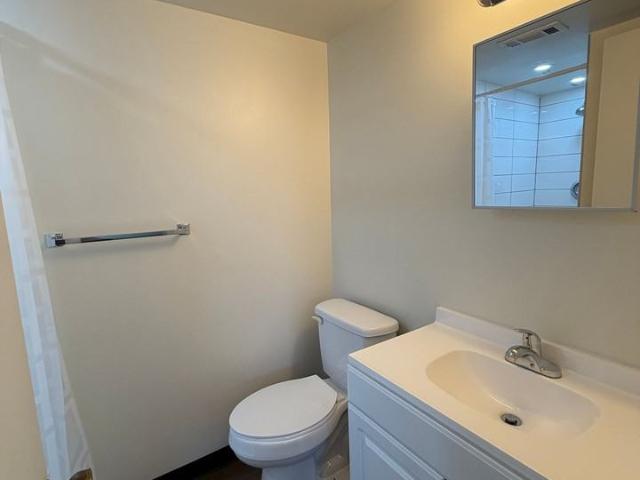 78th Place 2 Bedroom Apartment for Rent at 343 S 78th St, Omaha, NE 68114