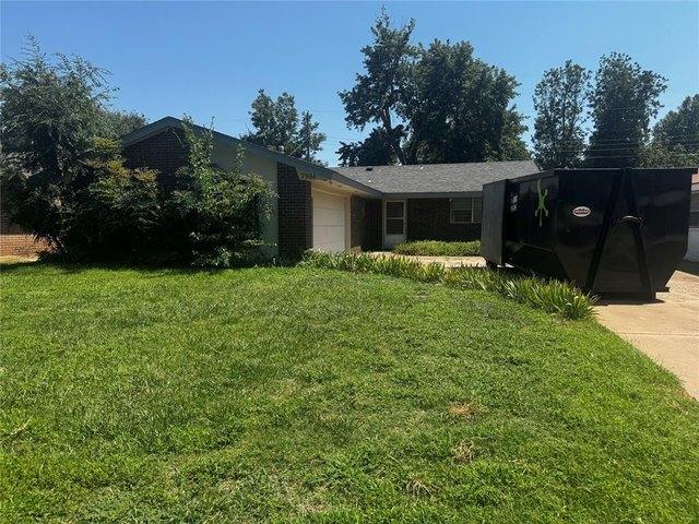 7904 NW 40th St, Bethany, OK 73008