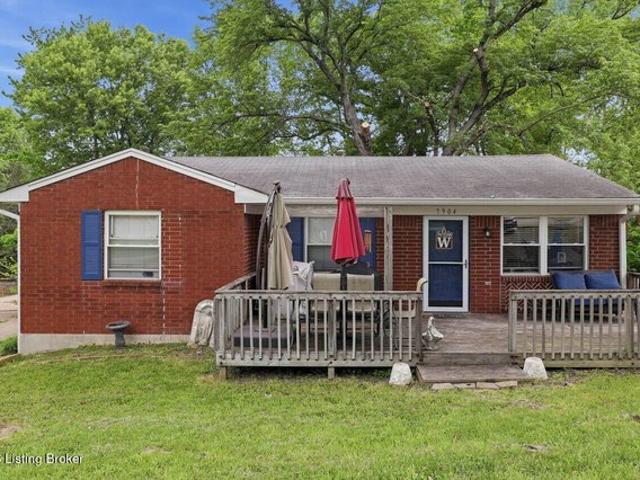 7904 Candleglow Ln, Louisville, KY 40214