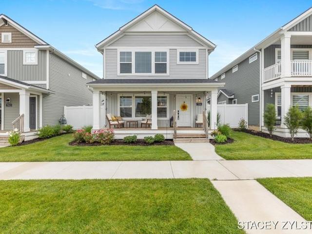 7904 Greendale Dr SE Unit 10, Byron Center, MI 49315