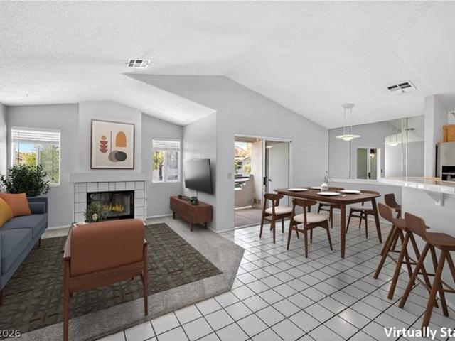 7904 Ryandale Cir Unit 204, Las Vegas, NV 89145