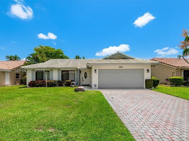 7905 Cloverfield Cir, Boca Raton, FL 33433
