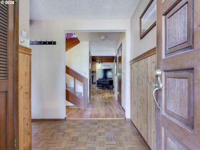 7905 SW 184TH AVE