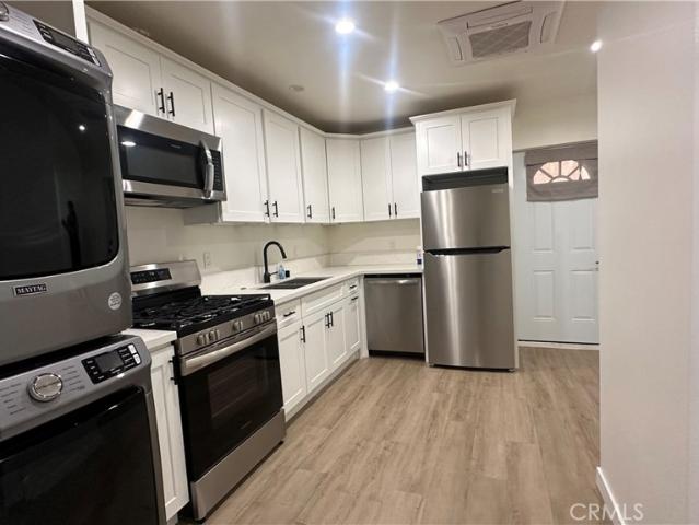 7905 White Oak