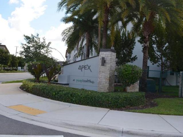 7905 104th Ave NW #23, Doral, FL 33178