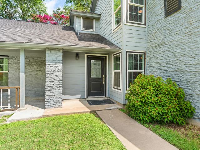 7906 Keneshaw Dr