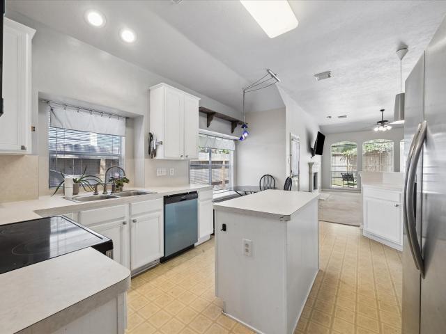 7906 Sinfonia Drive