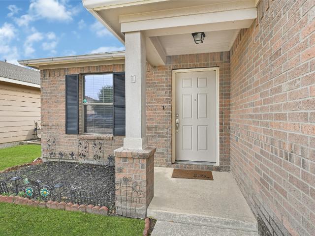 7906 Yaupon View Drive