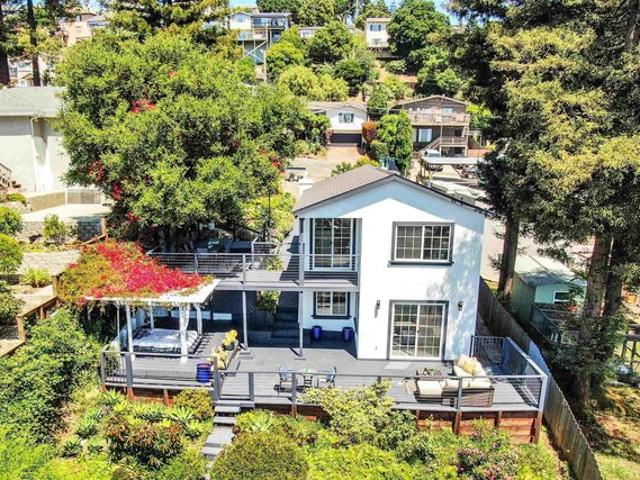 7907 Michigan Ave, Oakland, CA 94605