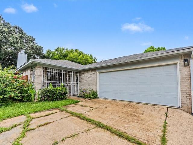 7907 Chancel Dr, Houston, TX 77071