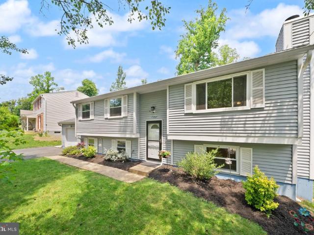 7907 Cliff Rock Court