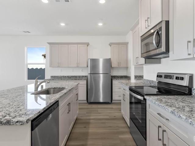7908 Grapefruit Drive