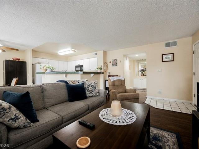 7909 Fossil Creek Ln Unit 102, Las Vegas, NV 89145
