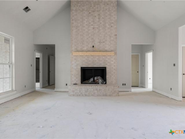7909 Rock Crest Drive