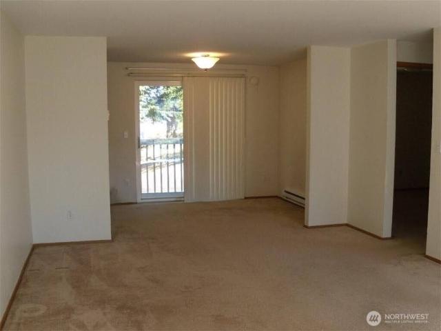 7909 7911 th St Court E