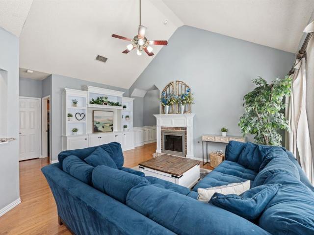 7900 Mustang Court