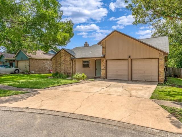 7900 Forest Xing, Live Oak, TX 78233