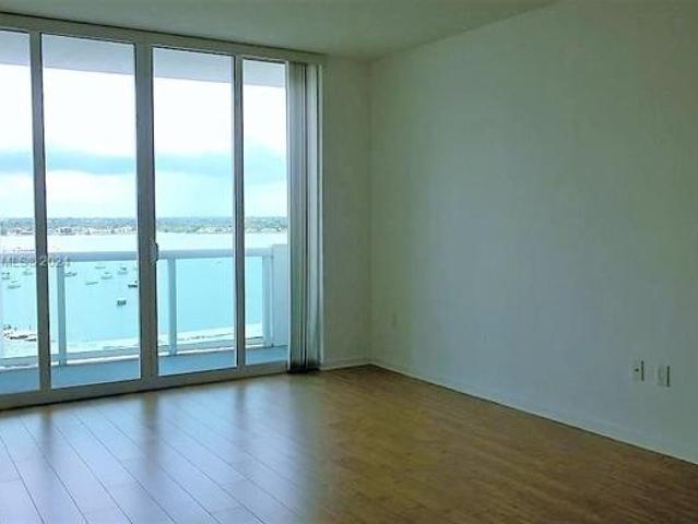 7900 Harbor Island Dr #1022, North Bay Village, FL 33141