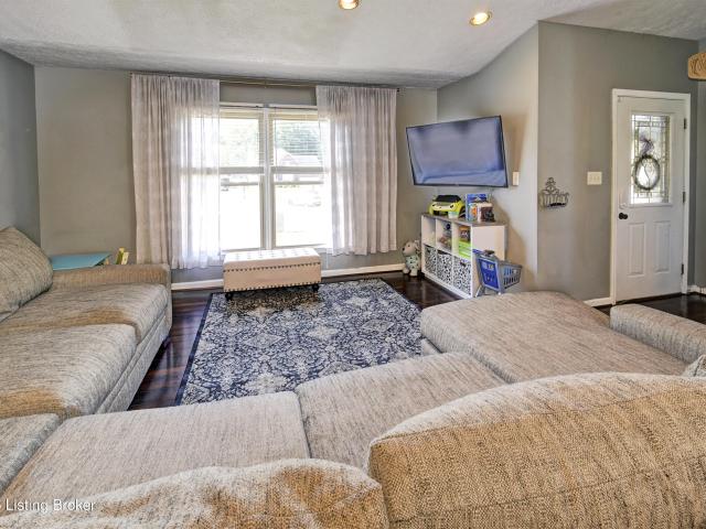 7900 Ridge Park Ct