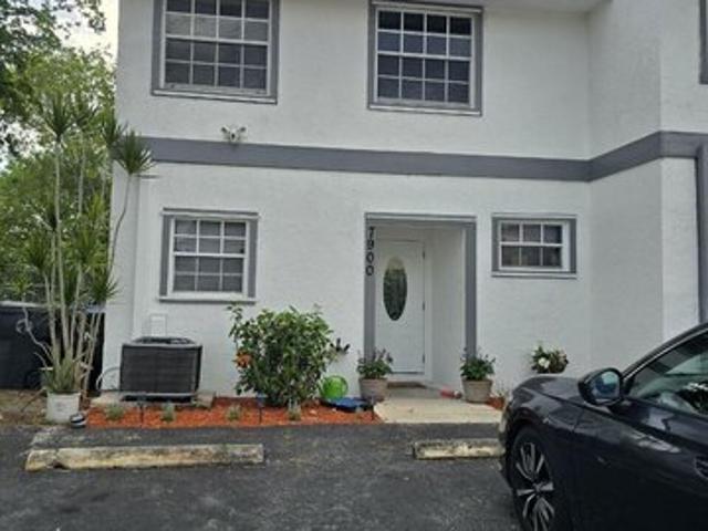 7900 SW 7th Pl, North Lauderdale, FL 33068