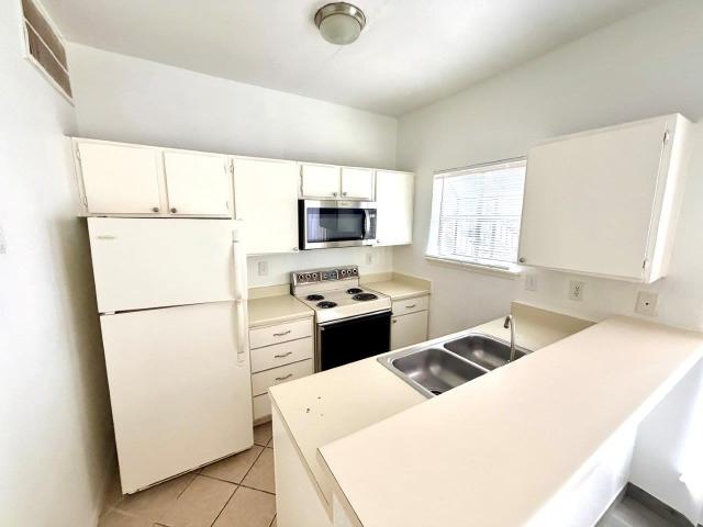 7901 Cambridge Street 125