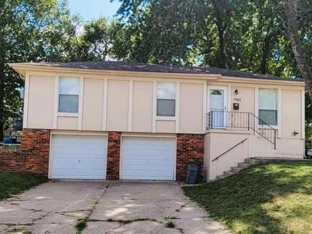 7901 E 104th Ter, Kansas City, MO 64134