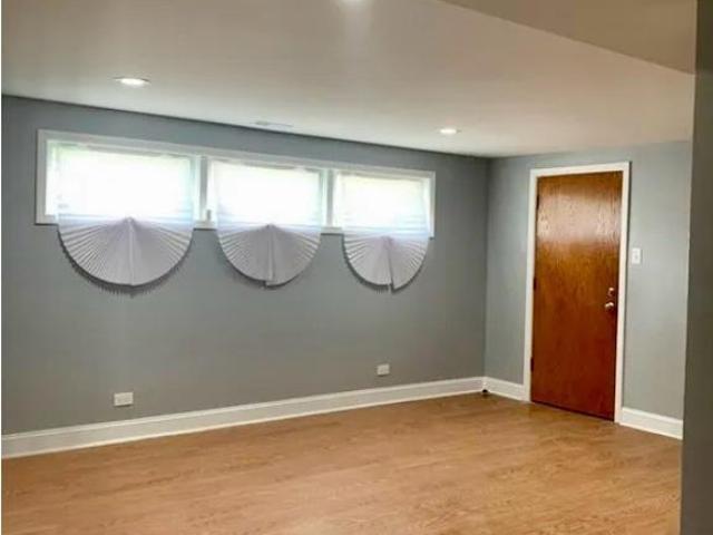 7901 South Sacramento Avenue 1 Bedroom Apartment for Rent at 7901 S Sacramento Ave, Chicago, IL 60652 Ashburn