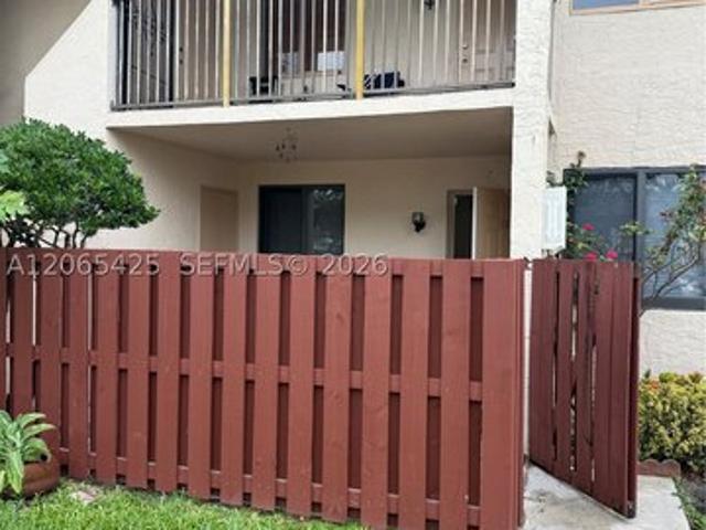 7901 Southgate Blvd Apt C6, North Lauderdale, FL 33068