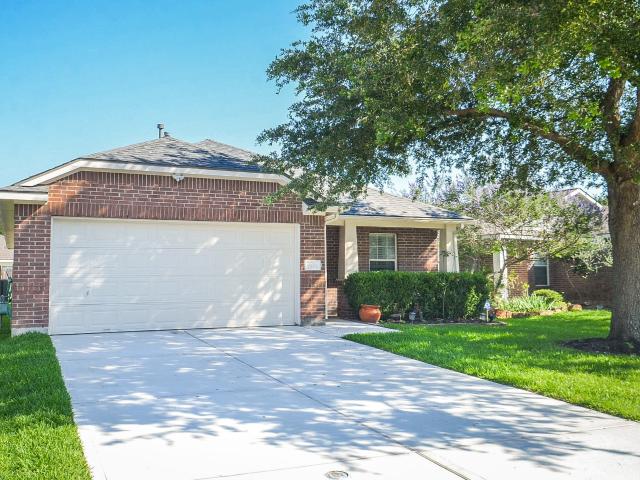 7902 Crescent Village Lane