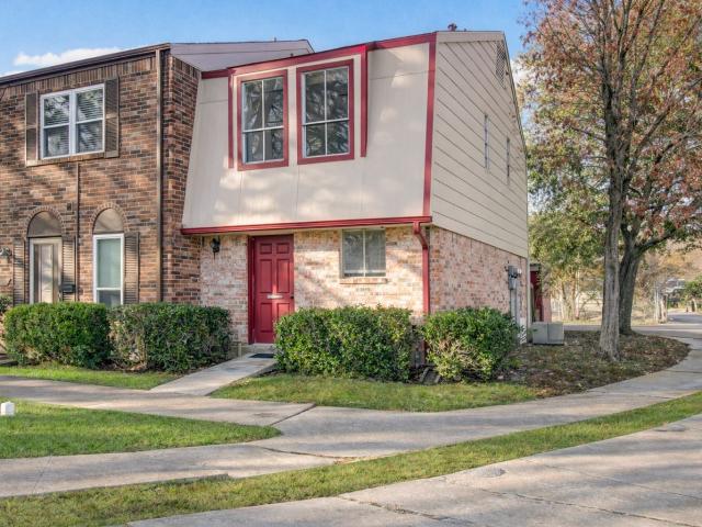 7902 Grove Ridge Dr, Houston, TX 77061 | MLS #72986 | Compass